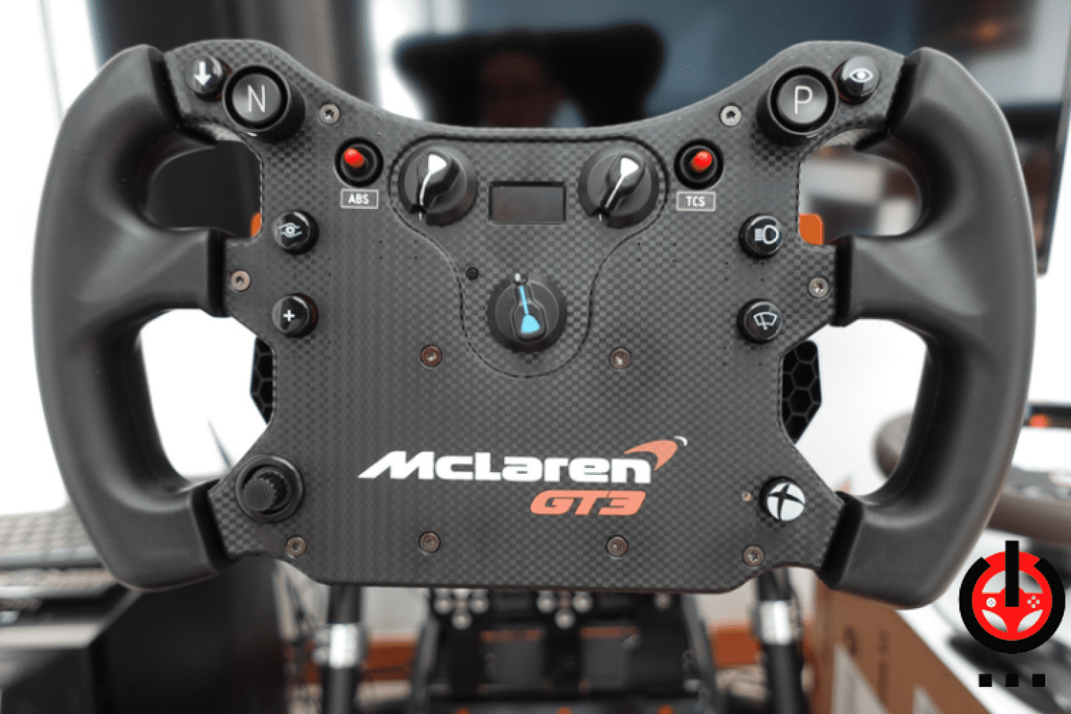 Test du volant Fanatec CSL McLaren GT3 V2